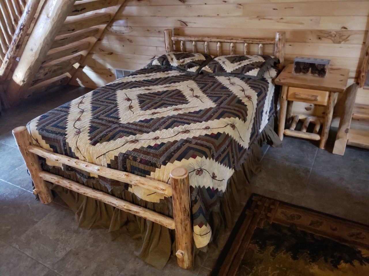 Compact Log Bed | Handcrafted Log Bed from Minnesota Pine – Twist of Nature